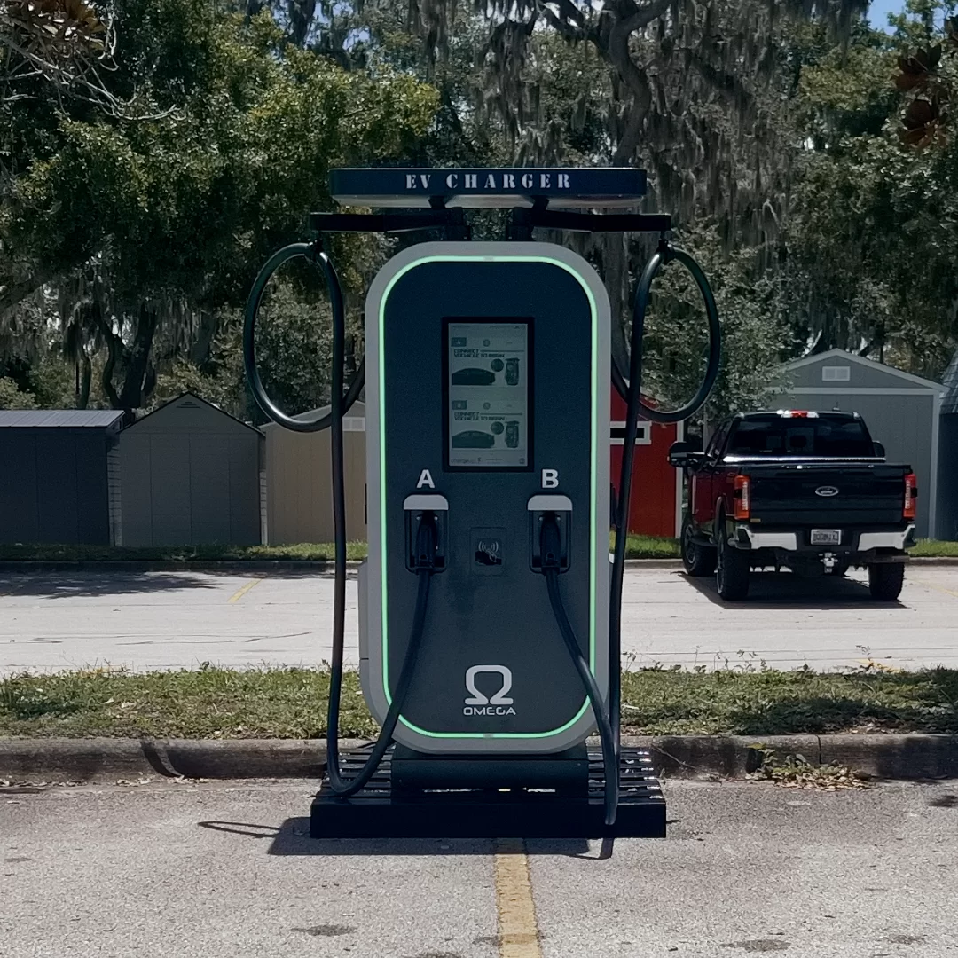 Commercial EV Charging Stations for Businesses: Charge Rigs