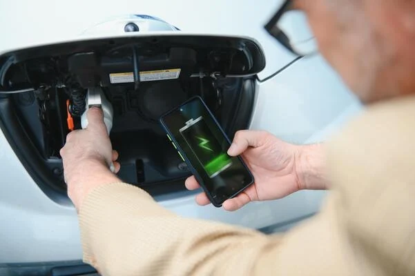 EV Charging Curve Explained: Complete Guide to Electric Car Charging (2025)